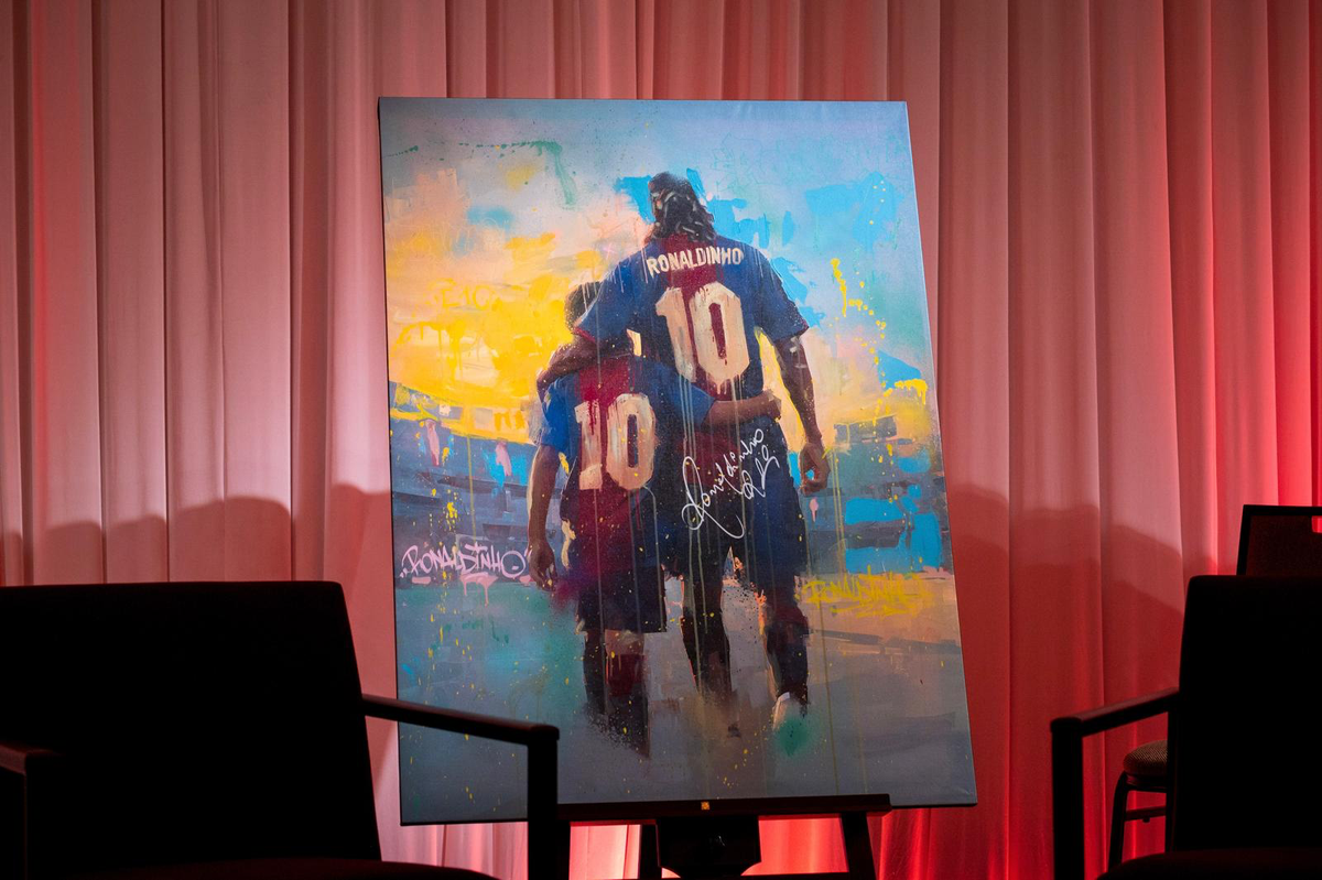 Chiron - The Gift of Guidance with Ronaldinho sign – AI AVATAR JAPAN